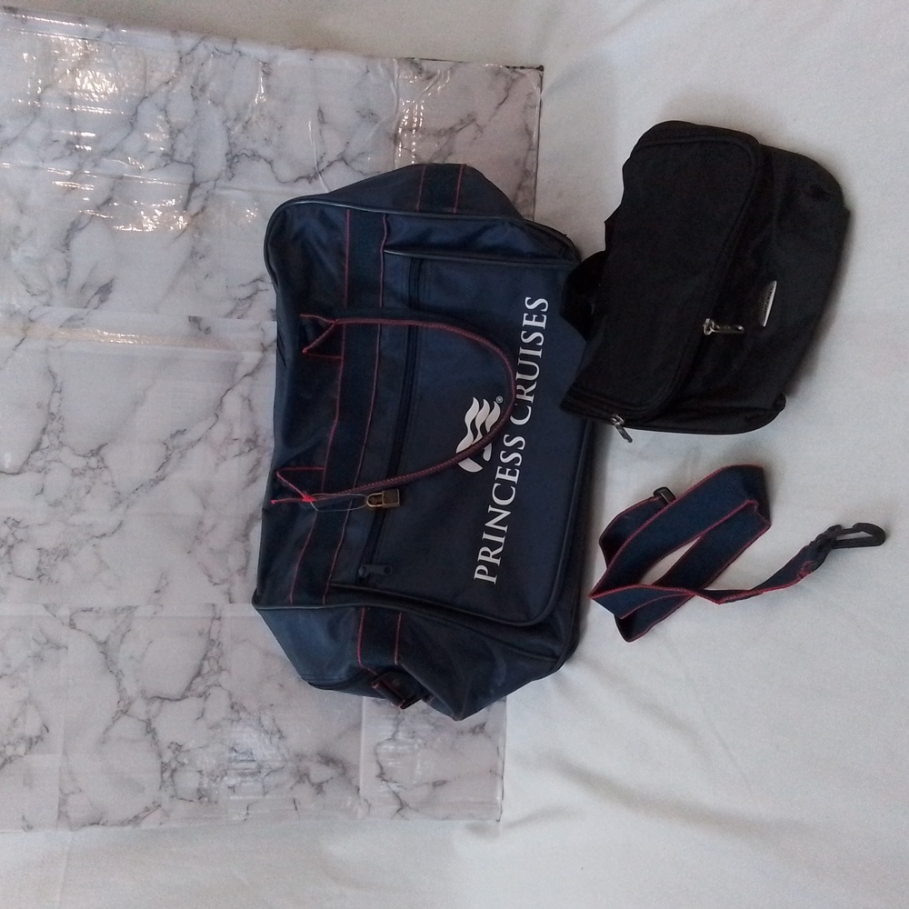 Princess Cruises Wheeled Expandable Luggage Bag W/ Sa… - Gem